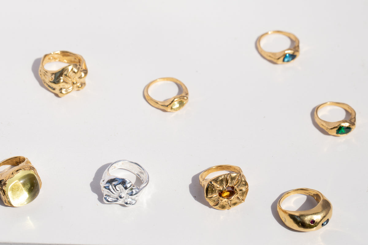 Duna Ring in Gold - Simuero | Lovecraft Vintage & Independent Clothing